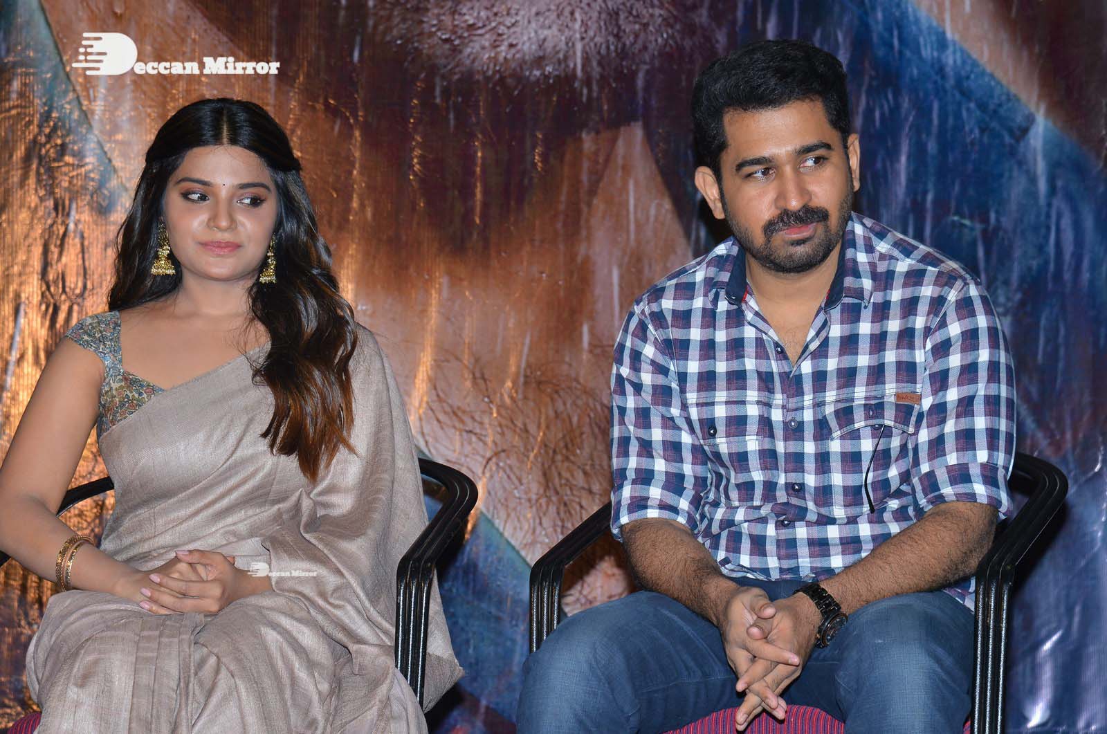 Vijaya Raghavan team meet the Press » Deccan Mirror