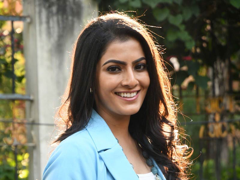 Varalaxmi Sarathkumar » Deccan Mirror