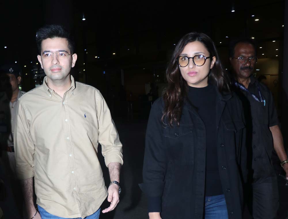 Parineeti Chopra spotted with boyfriend Raghav Chadha - See Pics
