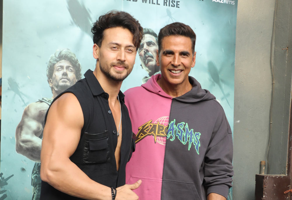 Askhay and Tiger promote ‘Bade Miyan Chote Miyan’ - Pics n Video